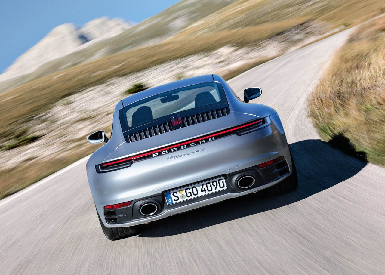 StriveME - صور بورشه 911 2020